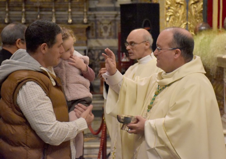 The Archbishop celebrates Mass with families – Archdiocese of Malta