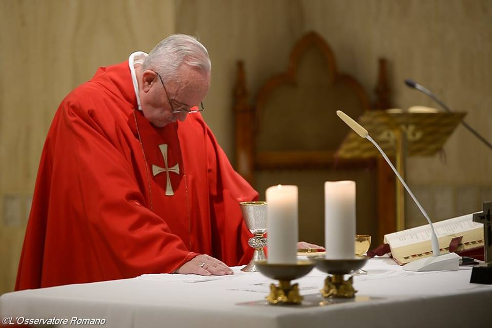Pope: Follow the way of the Cross against the temptation of evil ...