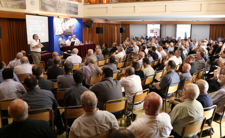 The Archbishop addresses priests at the end of the In-Service Course ...