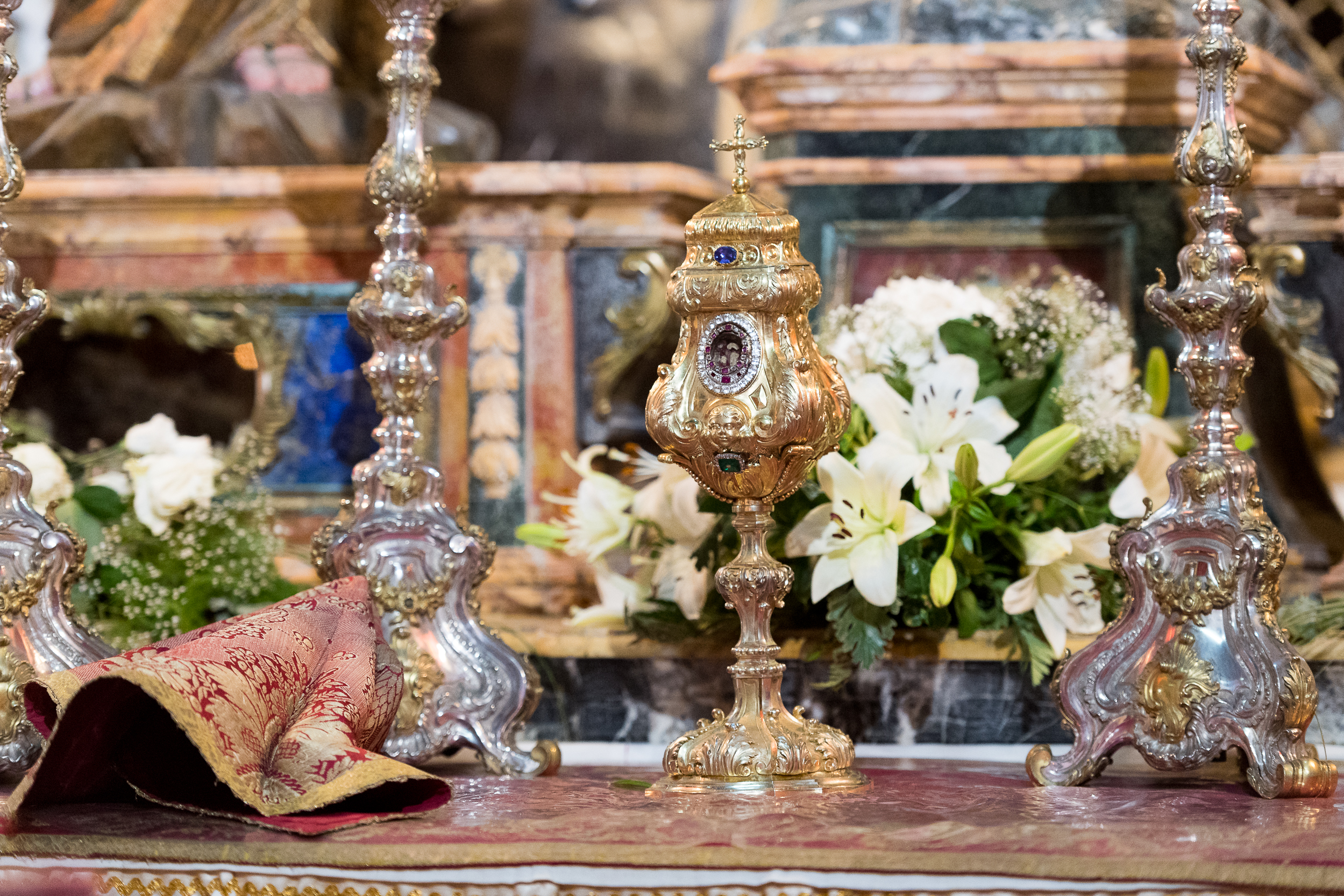 Live: Pontificial Mass for the feast of St Peter and St Paul ...