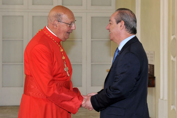 Cardinal Prospero Grech meets the Prime Minister – Archdiocese of Malta