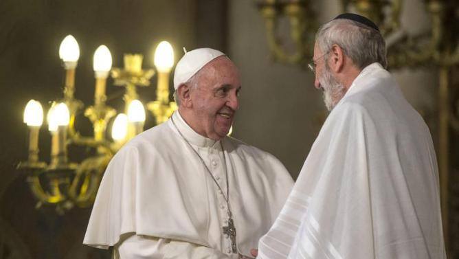 Pope Francis calls on Catholics and Jews to work together for peace ...