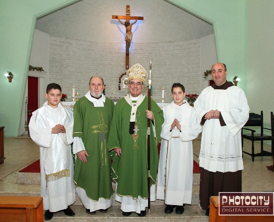 Archbishop celebrates Mass in Albert Town – Archdiocese of Malta
