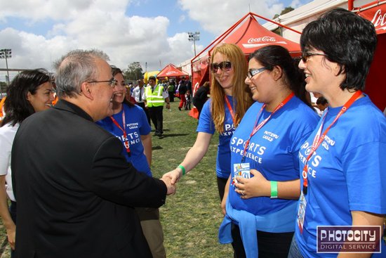 ARCHBISHOP VISITS ‘PUTTINU CARES’ FUND-RAISING MARATHON – Archdiocese ... ARCHBISHOP VISITS ‘PUTTINU CARES’ FUND-RAISING MARATHON – Archdiocese ...