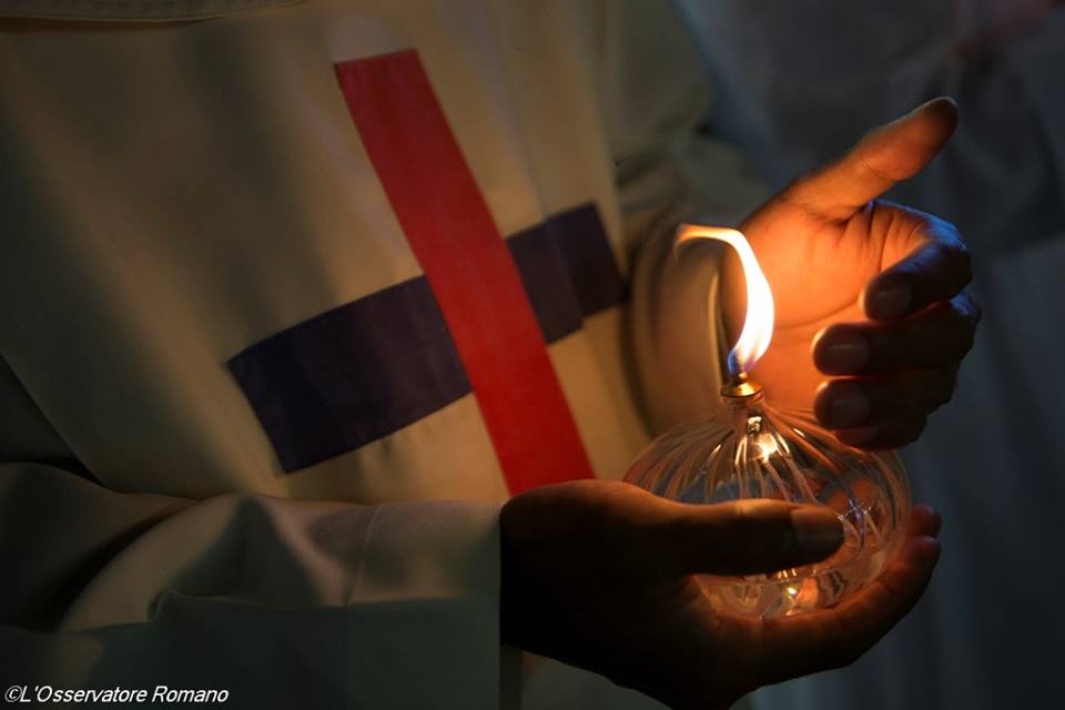 Pope Francis to consecrated youth: service without stint – Archdiocese ...