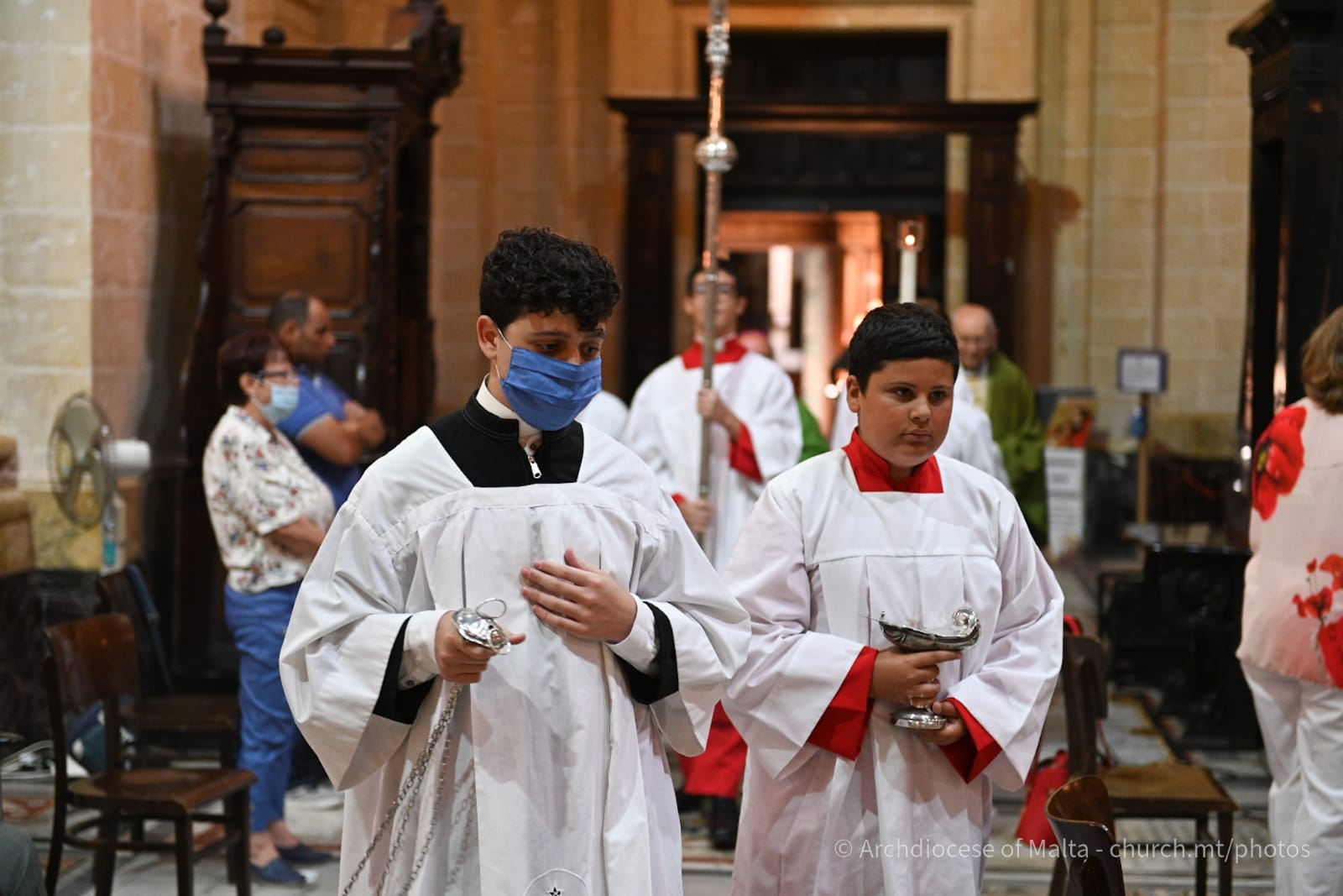 With Jesus our yoke is easier and our burdens lighter – The Archbishop ...