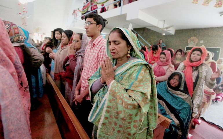Pakistan: death sentence of Christian couple overturned – Archdiocese ...