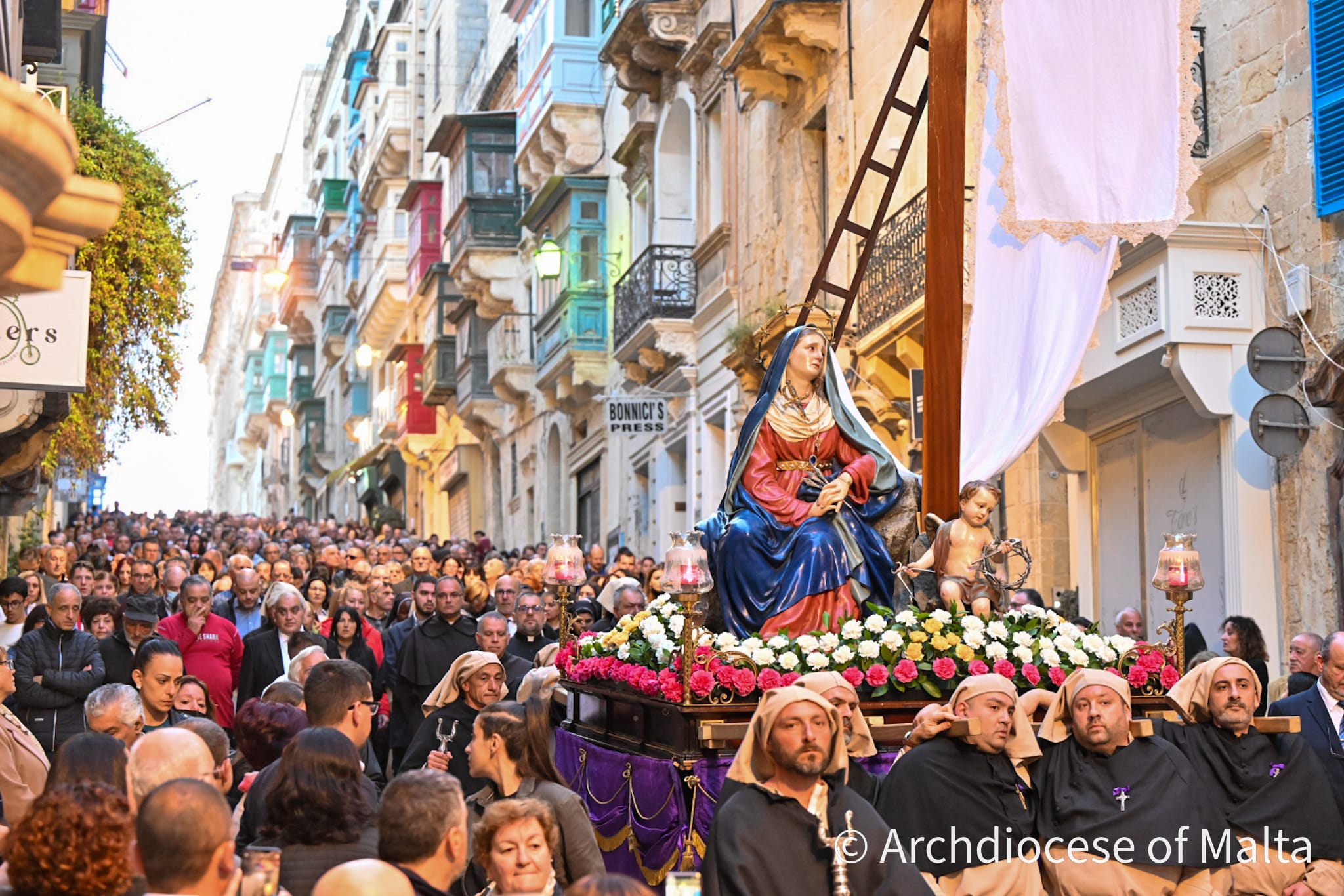 Hundreds flock to Valletta for Our Lady of Sorrows procession ...