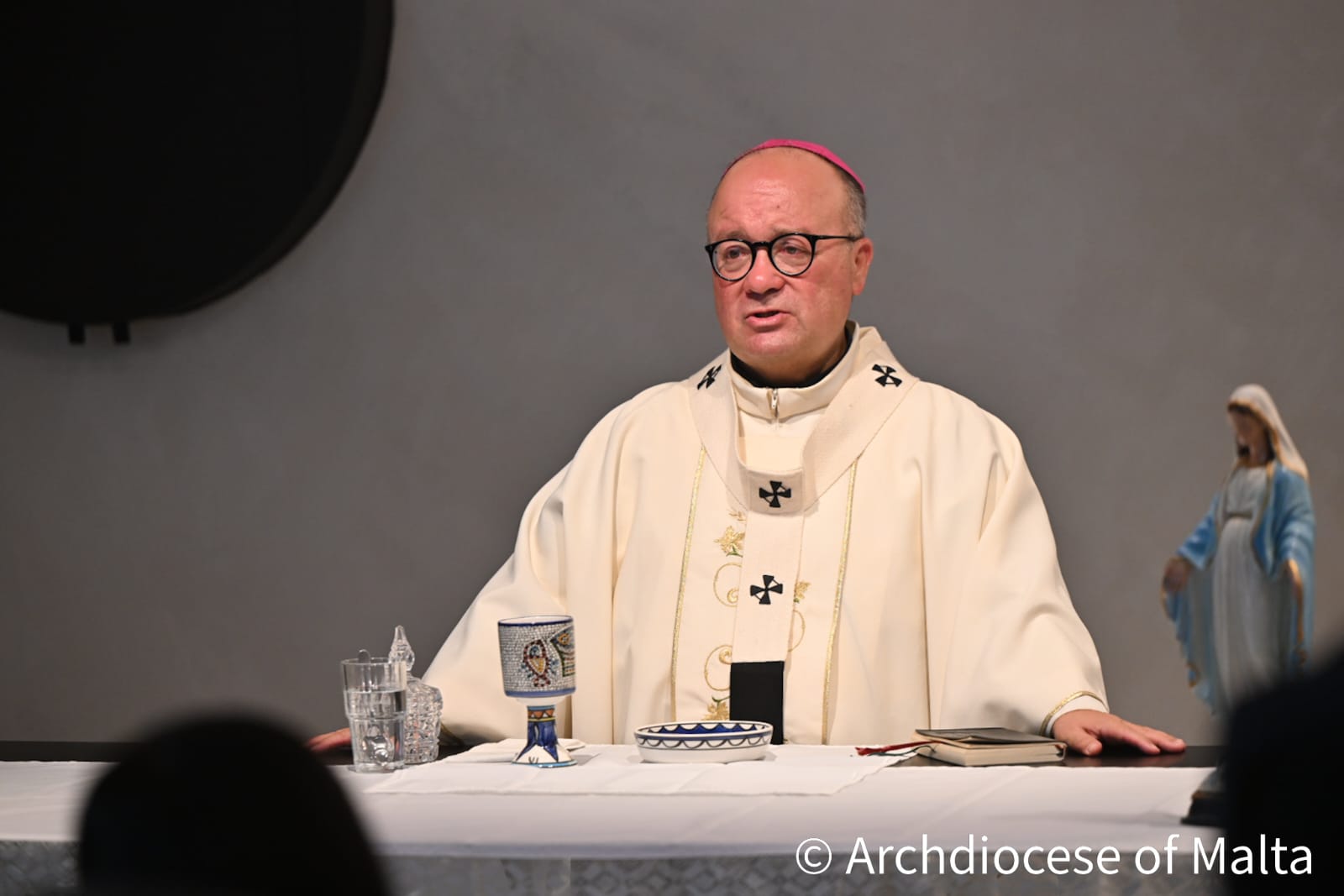 Lord, help me to carry my cross – The Archbishop during mass at Dar ...
