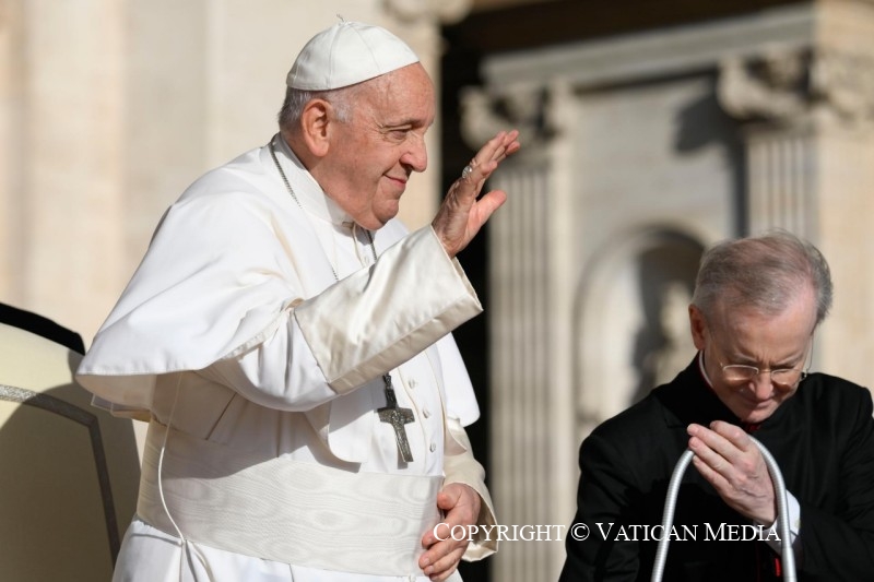 Pope at Angelus: What image do I carry inside myself? – Archdiocese of ...