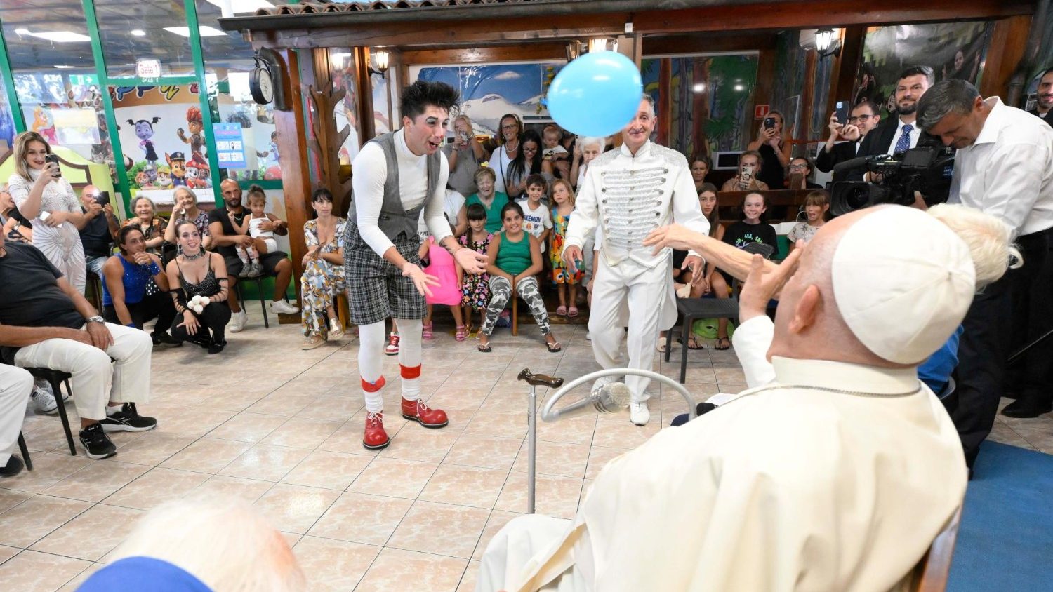 Pope thanks circus workers for the smiles they bring to people’s faces ...