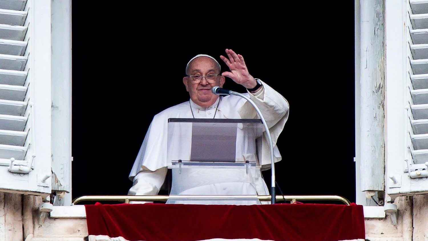 Pope at Angelus: ‘Jesus is our salvation and our light’ – Archdiocese ...